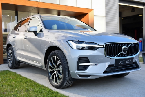 Volvo NOVI VOLVO XC60 B4 CORE